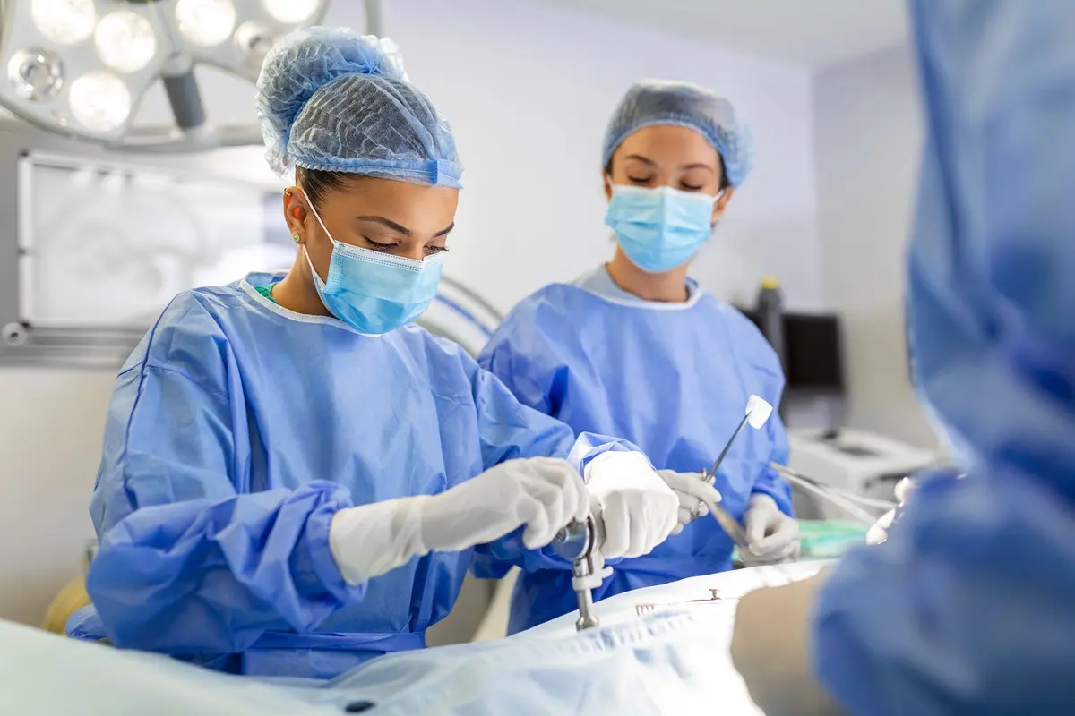 Why Delhi Surgeons Prefer Minimally Invasive Tools